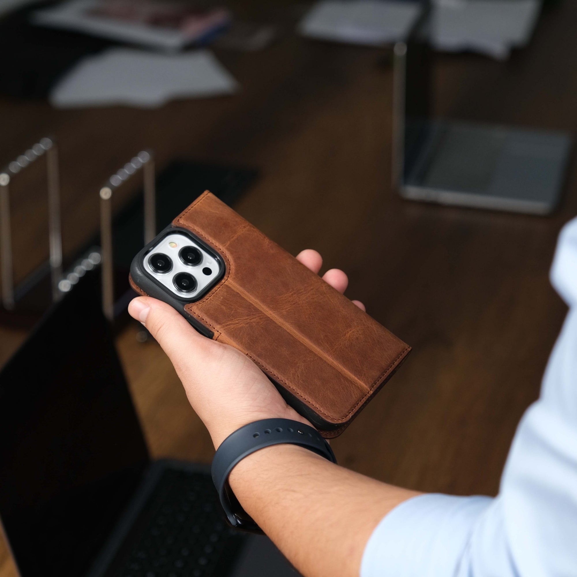 Premium Leather iPhone Cases | iPhone 16-11 Series | TORONATA